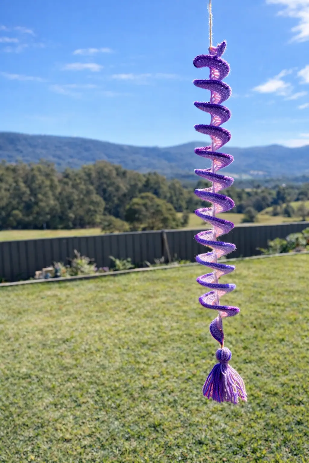 Free Crochet Wind Spinner Pattern: Easy DIY Garden Decor Tutorial